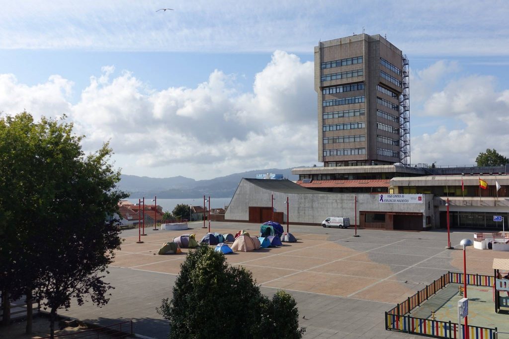 La Acampada contra la Pobreza de Vigo resiste - Tercera Información ...