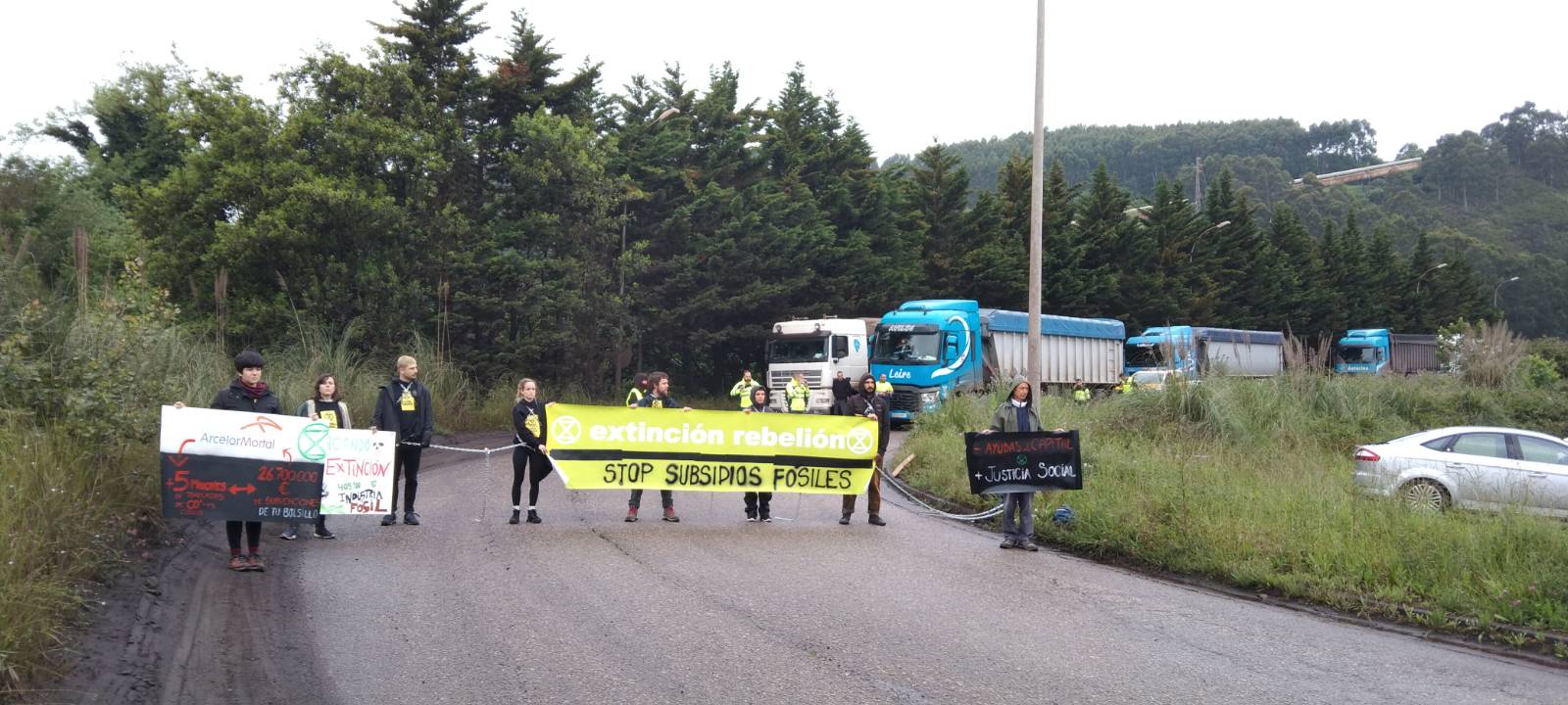 Activistas climáticos bloquean Arcelor-Mittal - Tercera Información ...