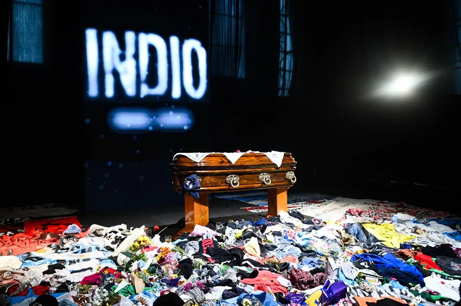 Artistas de Argentina continúan rindiendo tributo al Indio Solari ...